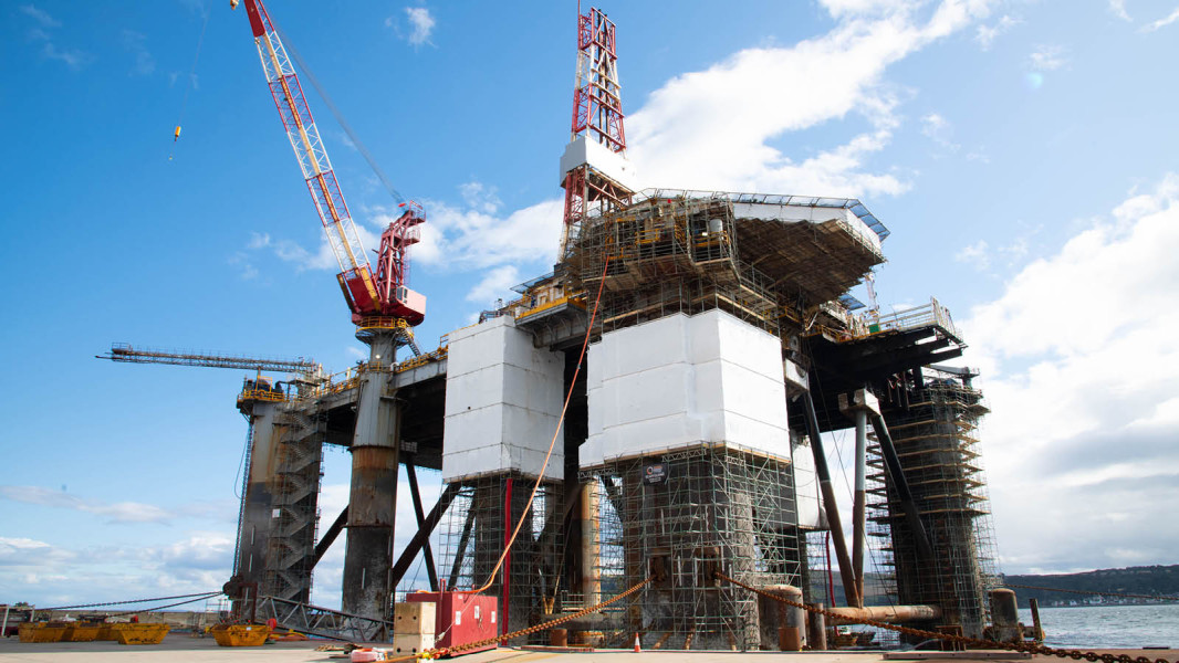 Genlok Solution For Oil Rig Refurbishment